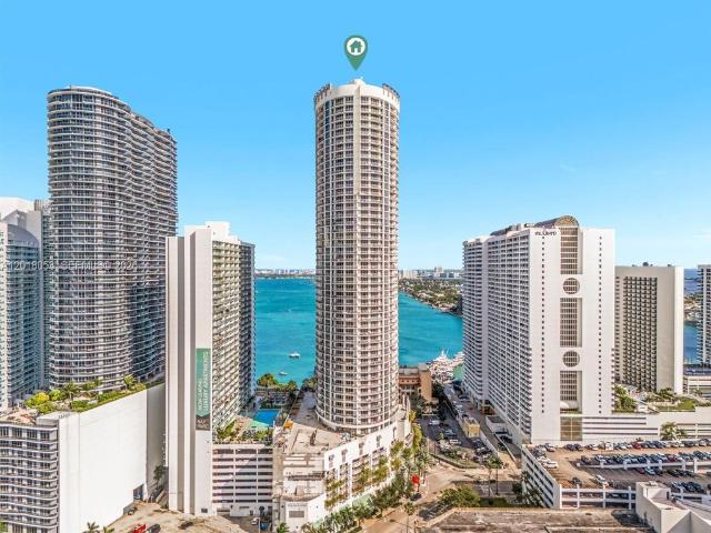 Luxury apartment complex for rent in Miami, Florida
