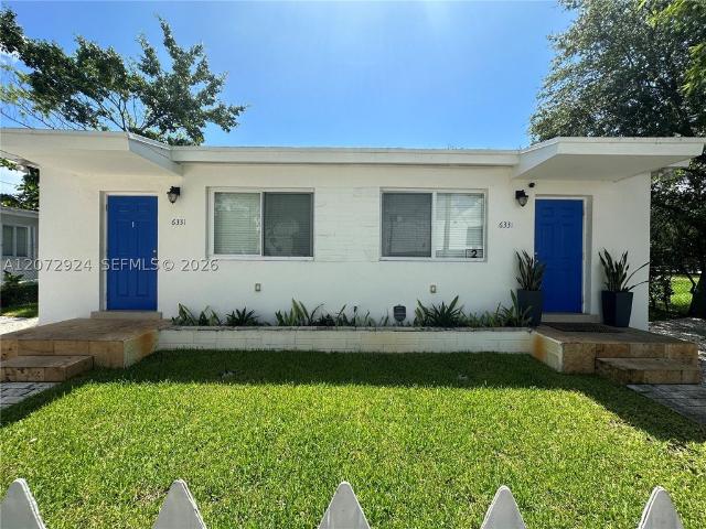 Luxury apartment complex for rent in Miami, Florida