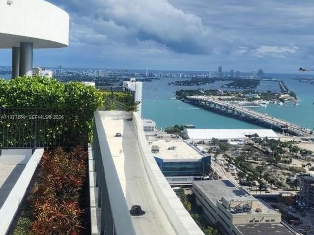 Luxury apartment complex for rent in Miami, Florida
