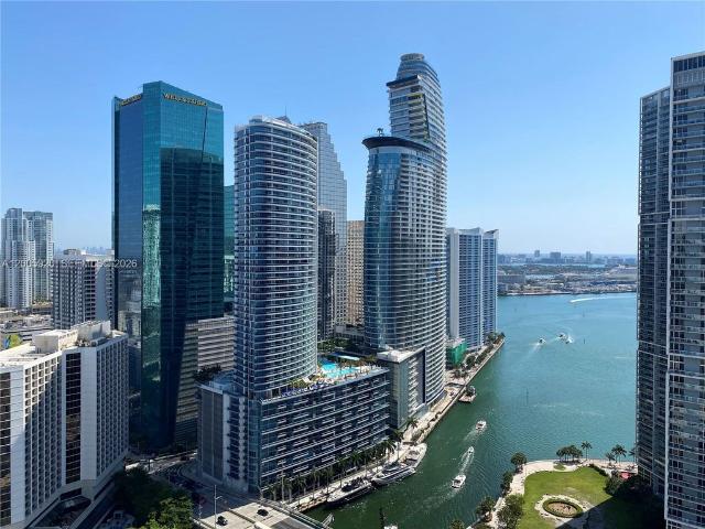 Luxury apartment complex for rent in Miami, Florida