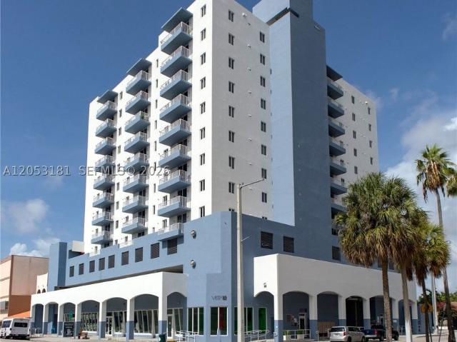 Luxury apartment complex for rent in Miami, Florida