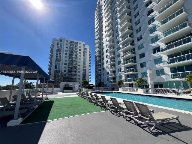 Luxury apartment complex for rent in Miami, Florida