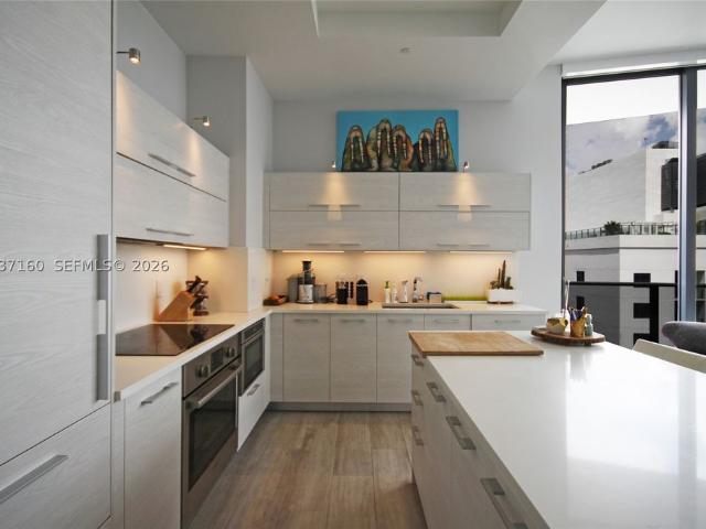 Luxury apartment complex for rent in Miami, Florida