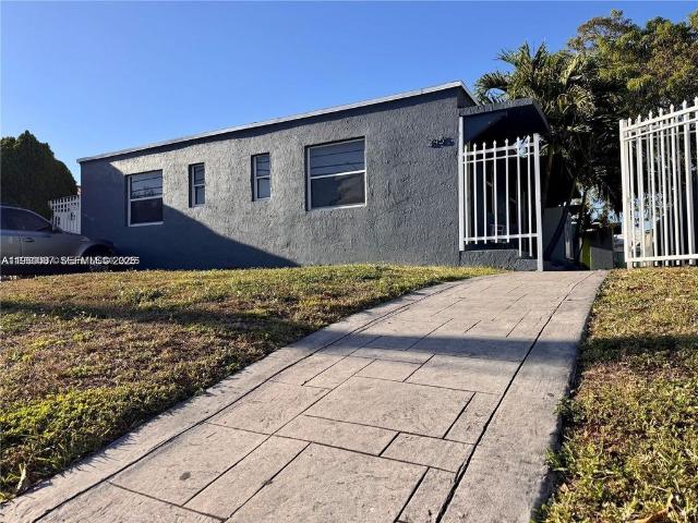 Luxury apartment complex for rent in Miami, United States