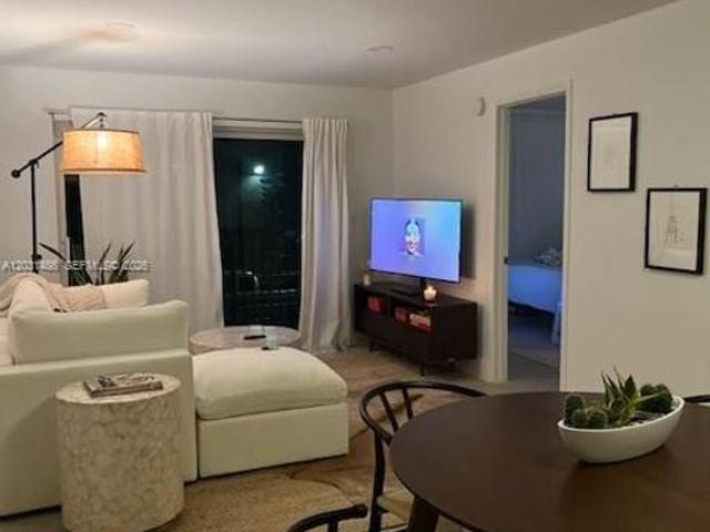 Luxury apartment complex for rent in Miami, Florida