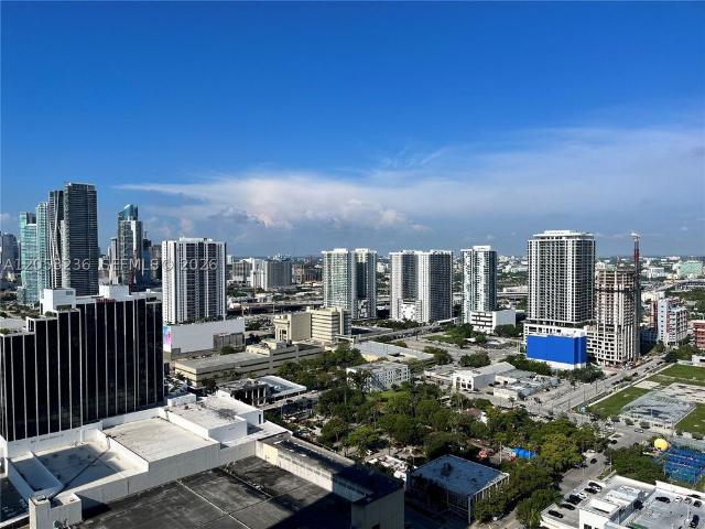 Luxury apartment complex for rent in Miami, Florida