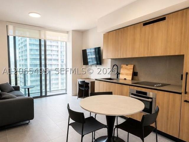 Luxury apartment complex for rent in Miami, Florida