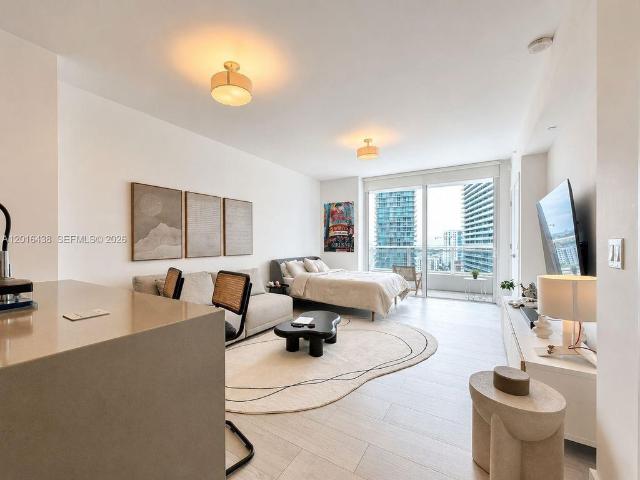 Luxury apartment complex for rent in Miami, Florida