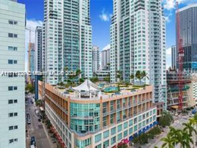 Luxury apartment complex for rent in Miami, Florida