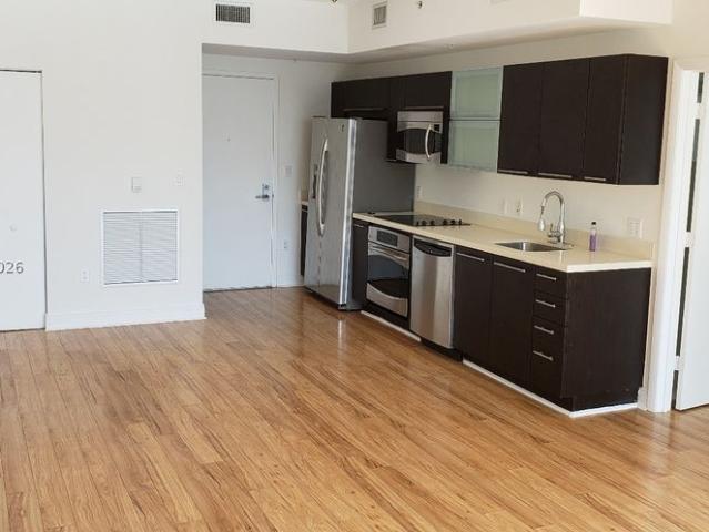 Luxury apartment complex for rent in Miami, Florida