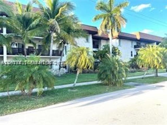 Luxury apartment complex for rent in Miami, Florida