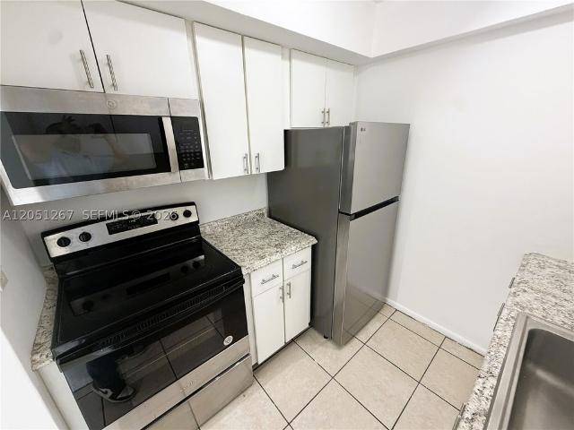 Luxury apartment complex for rent in Miami, Florida