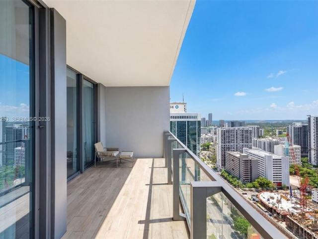 Luxury apartment complex for rent in Miami, Florida