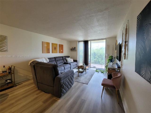 Luxury apartment complex for rent in Miami, Florida