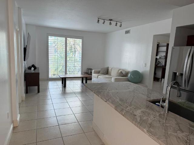 Luxury apartment complex for rent in Miami, Florida