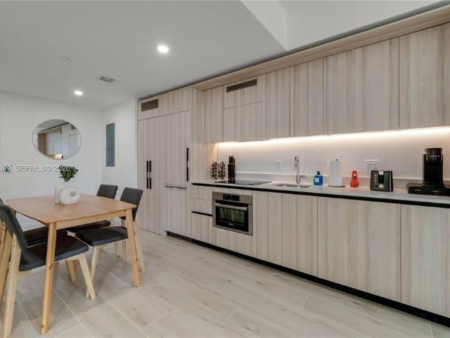 Luxury apartment complex for rent in Miami, Florida