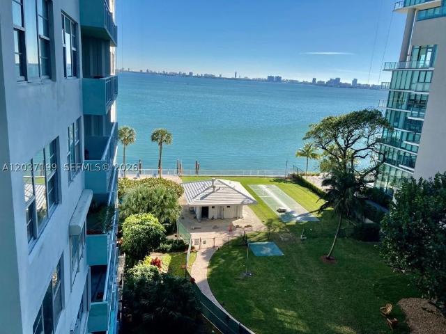 Luxury apartment complex for rent in Miami, Florida