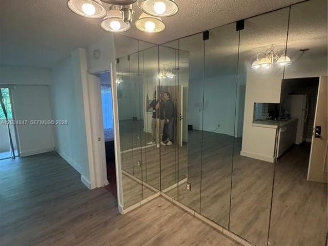 Luxury apartment complex for rent in Miami, Florida