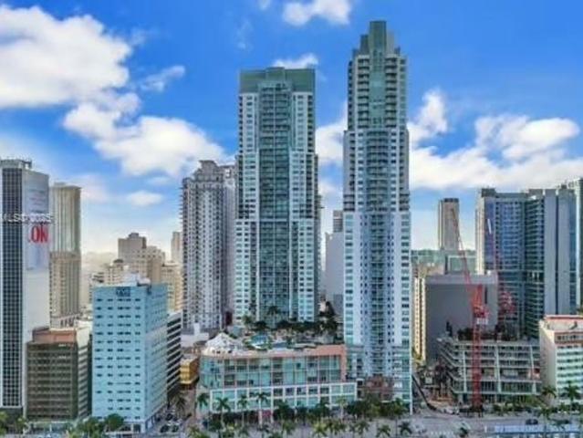 Luxury apartment complex for rent in Miami, Florida