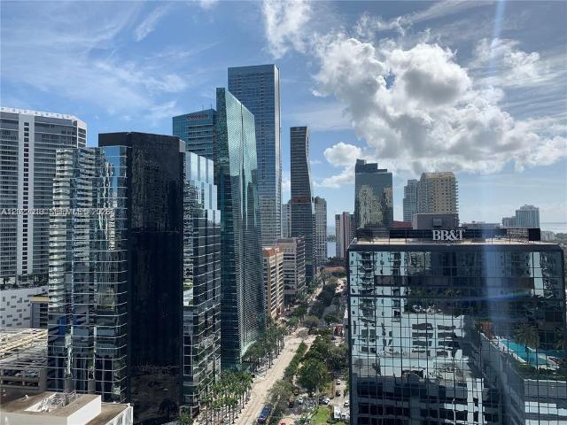 Luxury apartment complex for rent in Miami, Florida