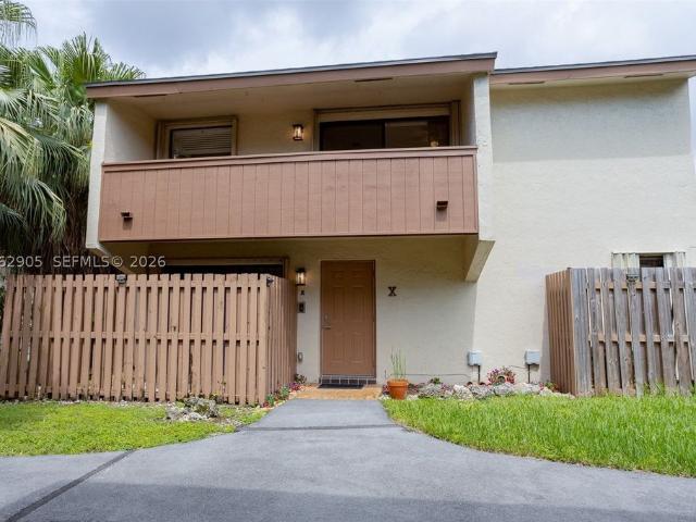 Luxury apartment complex for rent in Miami, Florida