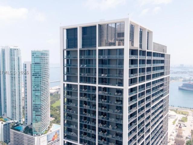 Luxury apartment complex for rent in Miami, Florida
