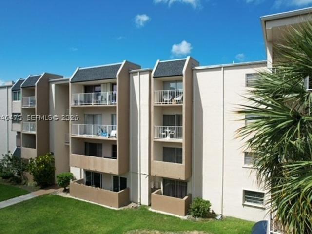 Luxury apartment complex for rent in Miami, Florida