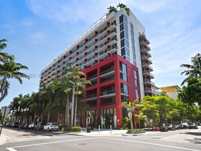 Luxury apartment complex for rent in Miami, Florida
