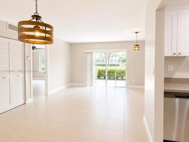 Luxury apartment complex for rent in Miami, Florida