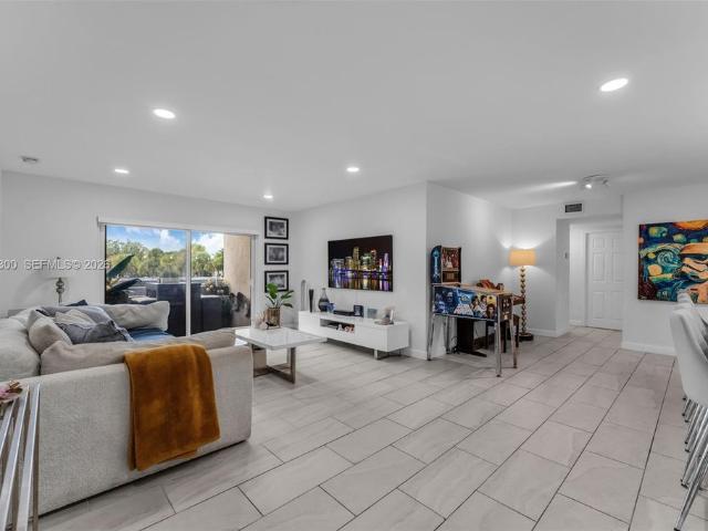 Luxury apartment complex for rent in Miami, Florida