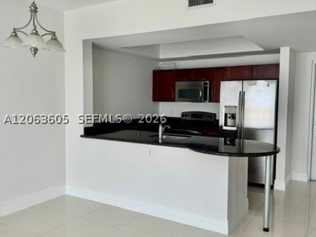 Luxury apartment complex for rent in Miami, Florida