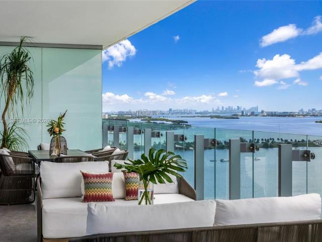 Luxury apartment complex for rent in Miami, Florida