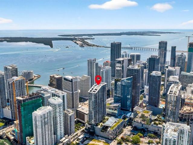 Luxury apartment complex for rent in Miami, Florida