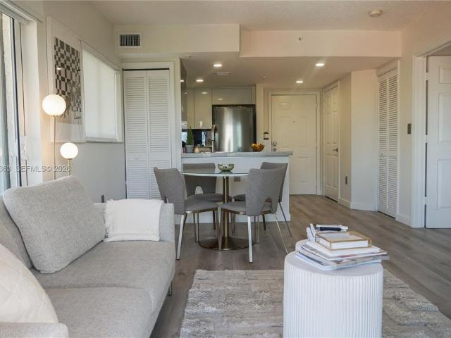 Luxury apartment complex for rent in Miami, Florida