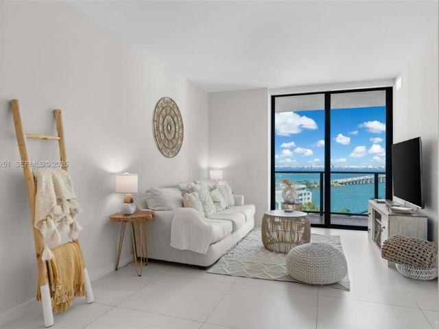 Luxury apartment complex for rent in Miami, Florida