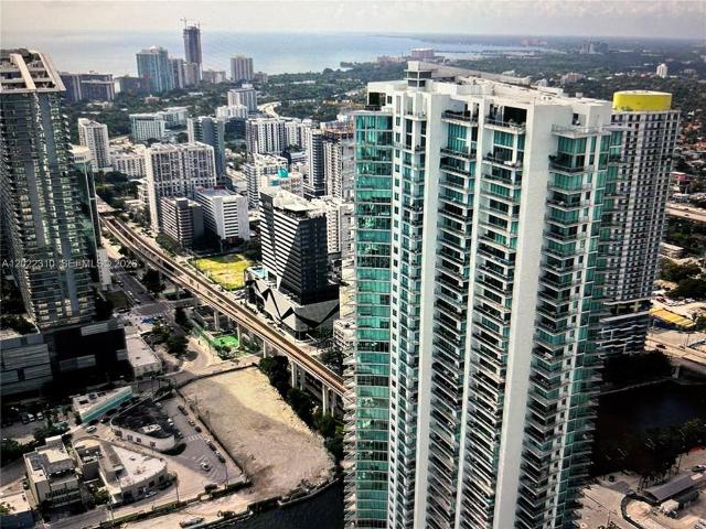 Luxury apartment complex for rent in Miami, Florida
