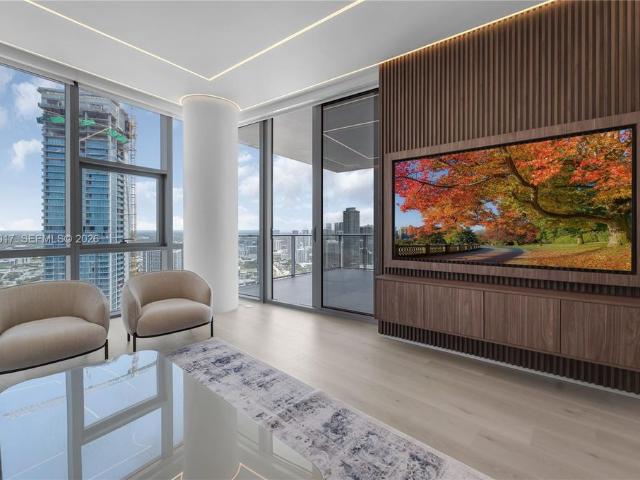 Luxury apartment complex for rent in Miami, Florida