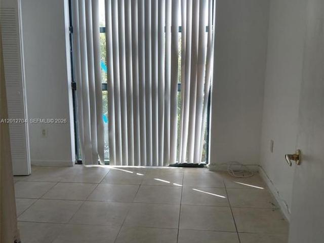 Luxury apartment complex for rent in Miami, Florida