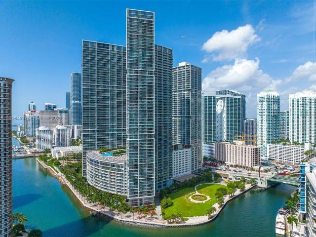 Luxury apartment complex for rent in Miami, Florida