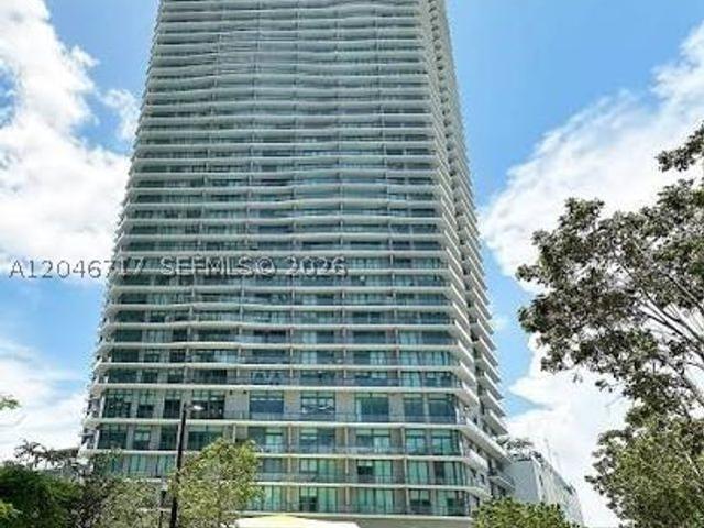 Luxury apartment complex for rent in Miami, Florida
