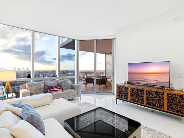 Luxury apartment complex for rent in Miami, Florida