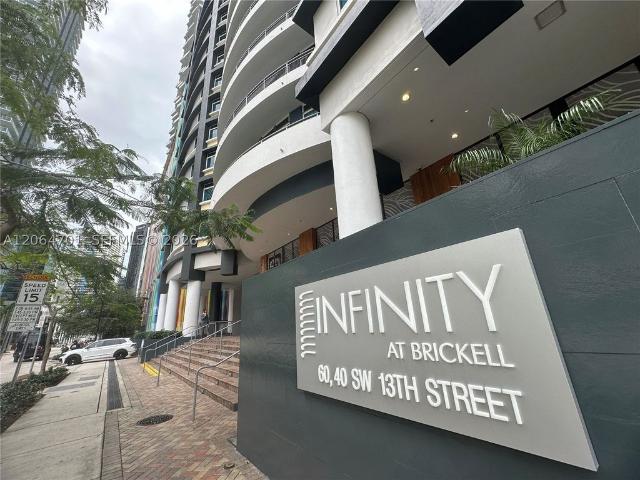 Luxury apartment complex for rent in Miami, Florida