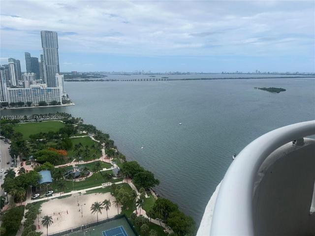 Luxury apartment complex for rent in Miami, Florida