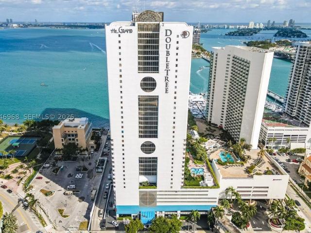 Luxury apartment complex for rent in Miami, Florida