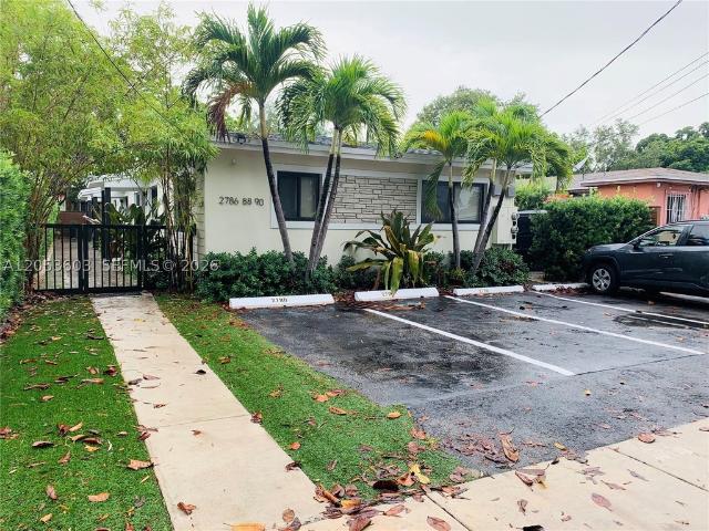 Luxury apartment complex for rent in Miami, Florida