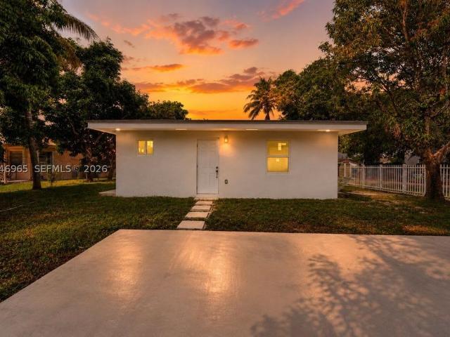 Luxury apartment complex for rent in Miami, Florida