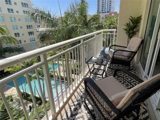 Luxury apartment complex for rent in Miami, Florida