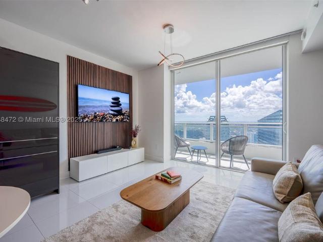 Luxury apartment complex for rent in Miami, Florida
