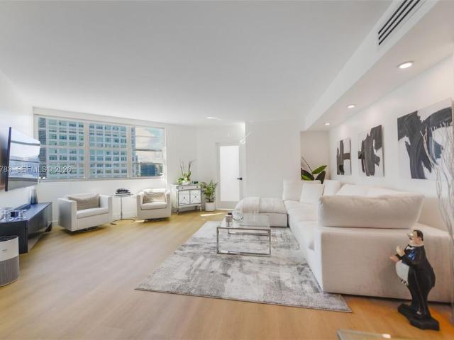 Luxury apartment complex for rent in Miami, Florida
