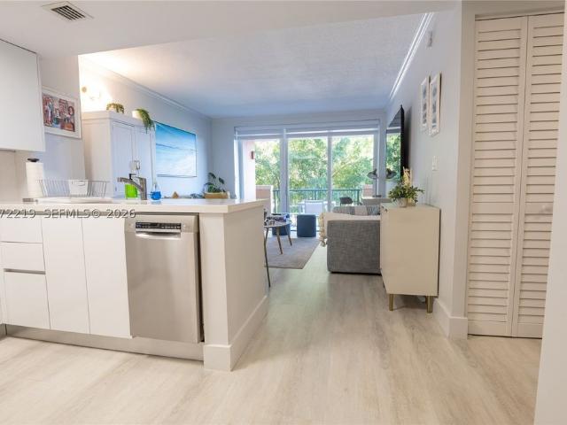 Luxury apartment complex for rent in Miami, Florida
